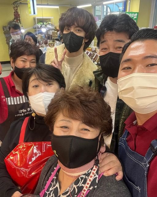 221010 Ganghwa Flea Market on Instagram (with Jin and Chef Paik Jongwon ...