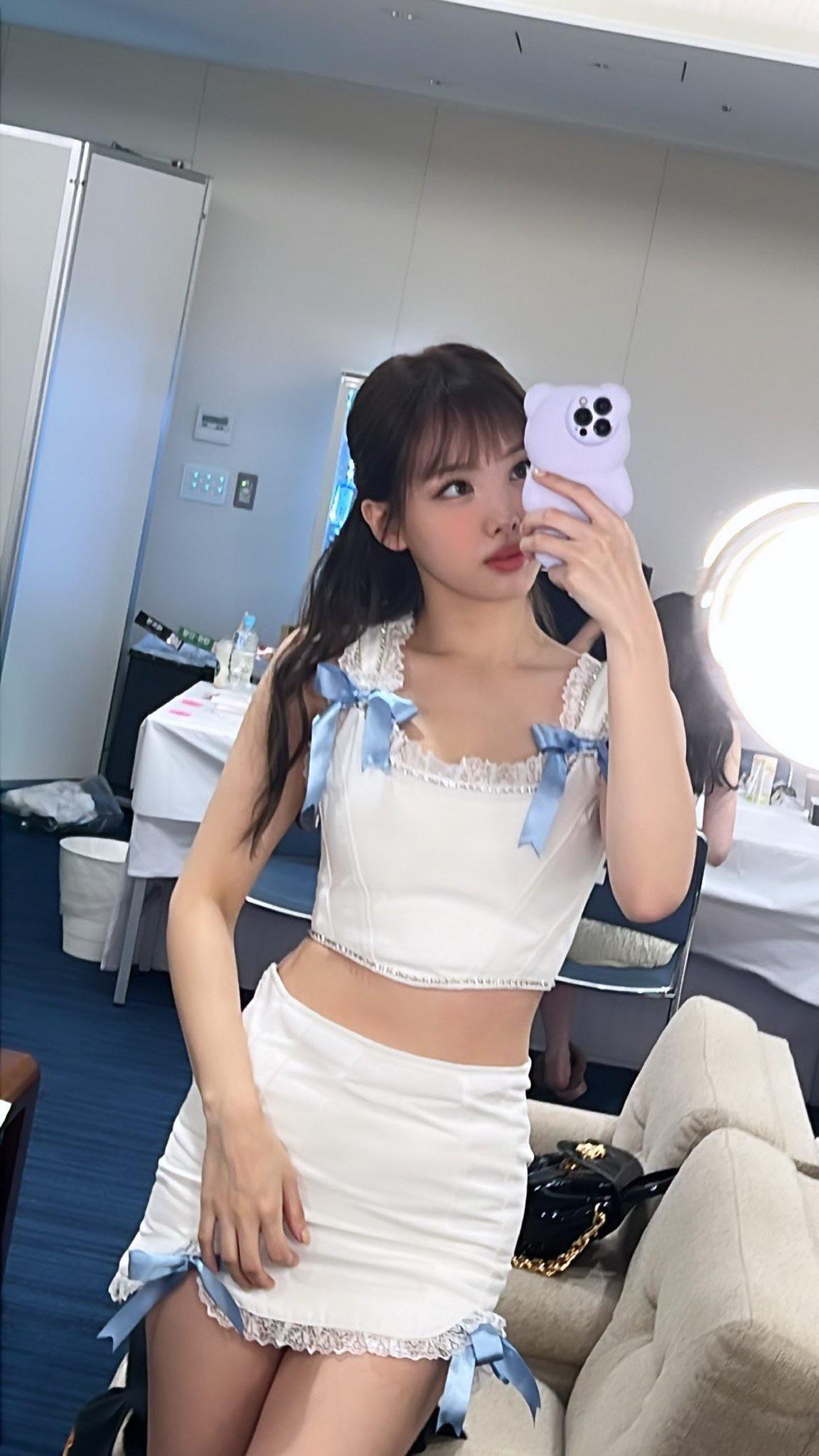 221001 Nayeon Instagram Story Update - Nayeon selca - PTKOREA