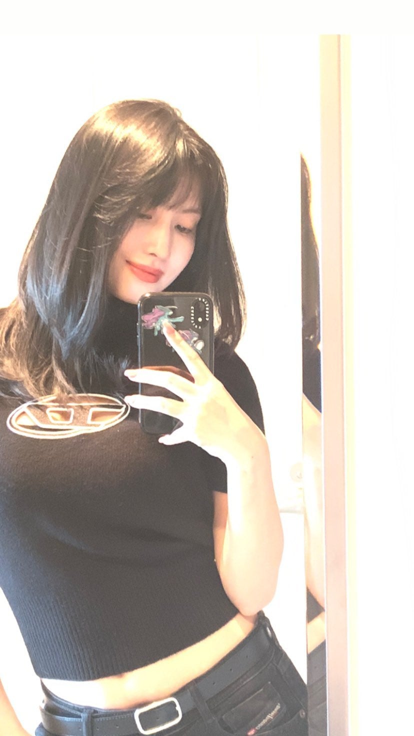 220930 Momo Instagram Story Update - Momo mirror selca - PTKOREA
