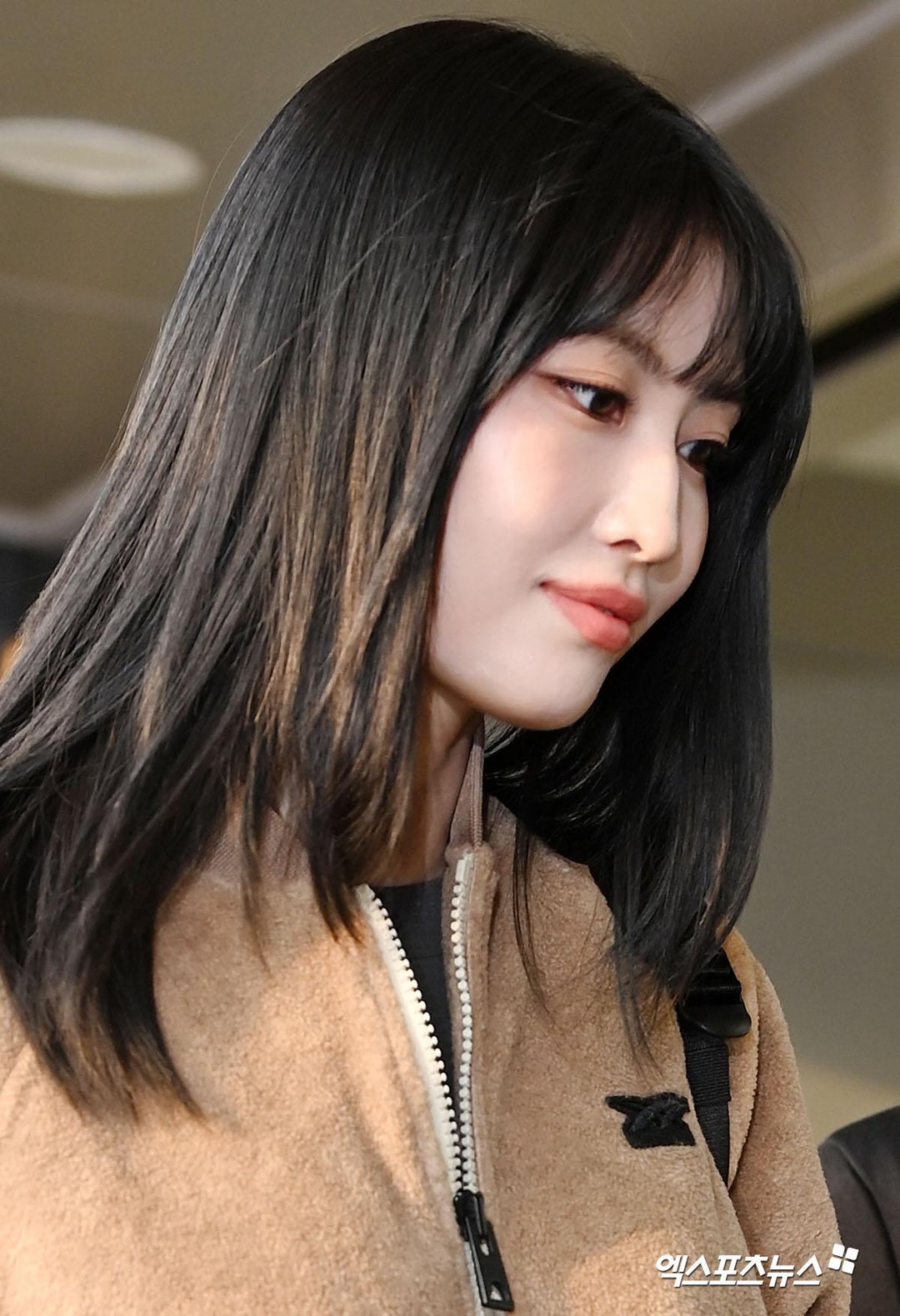 221027 xportsnews site updates - Momo headed to Japan for 'Onitsuka ...