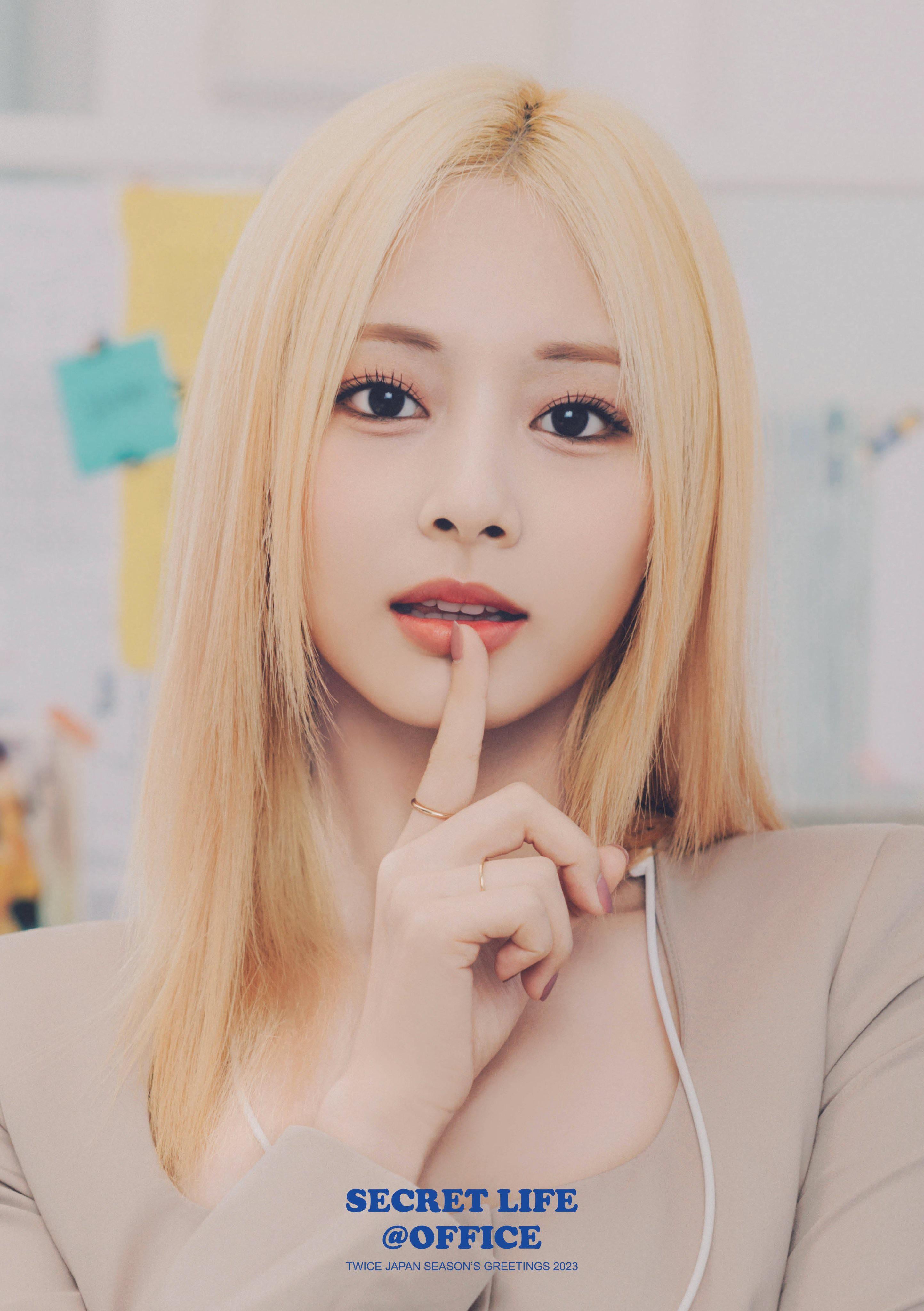 TWICE - Japan Season’s Greetings 2023: SECRET LIFE@OFFICE (Tzuyu Teaser Image) - PTKOREA