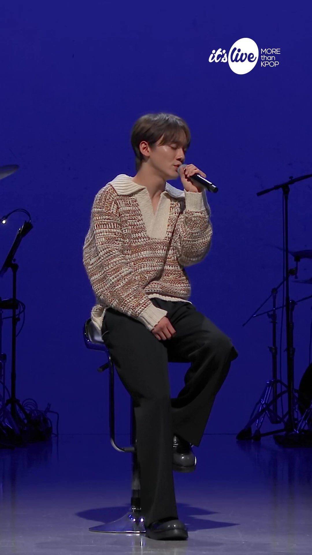 221116 itslive_official Tiktok Updates with Chen - PTKOREA