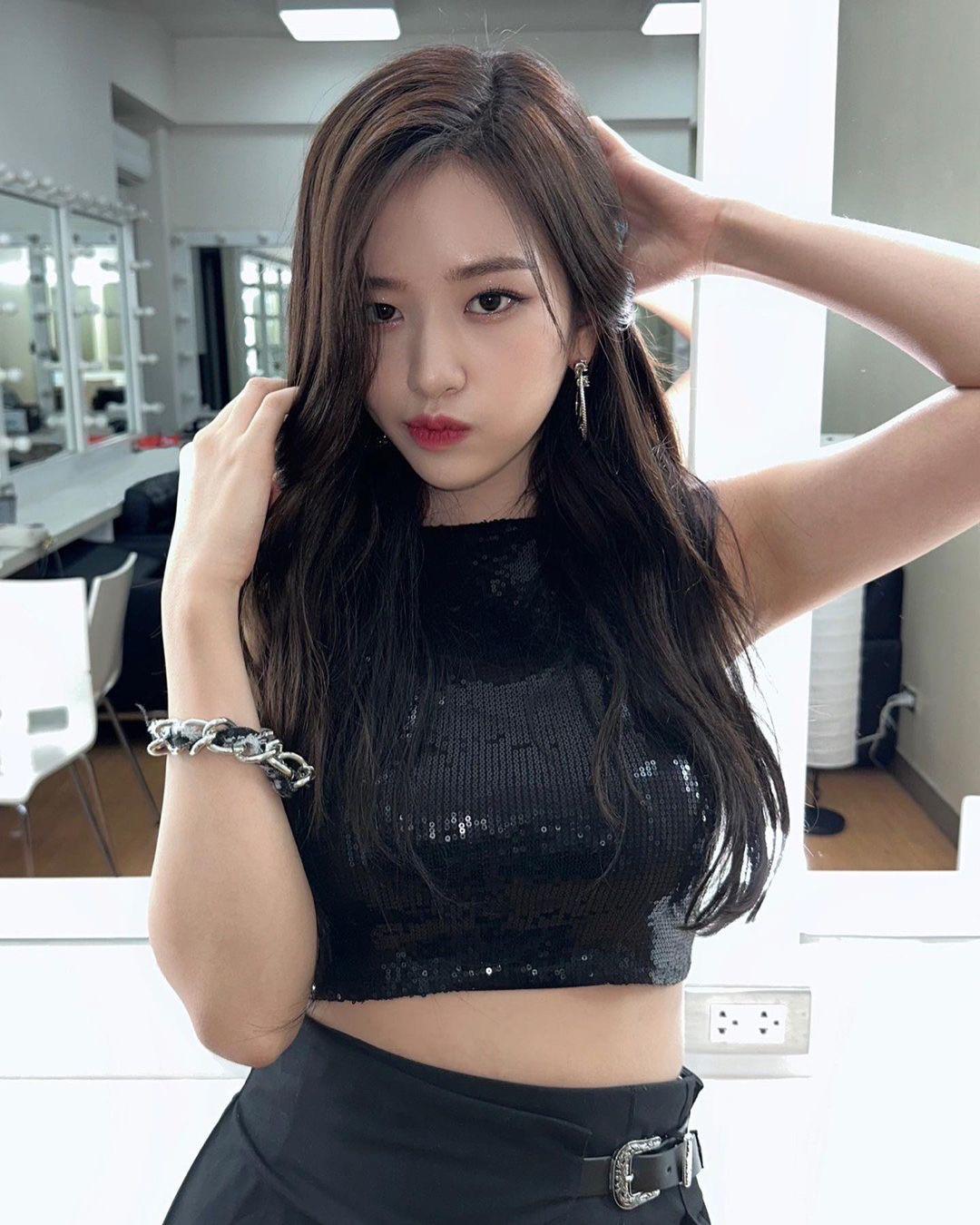 221114 Yujin Instagram Update - PTKOREA