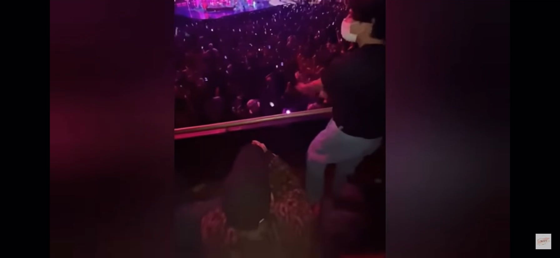 does anyone know what Harry’s song Tae is dancing to here? - PTKOREA
