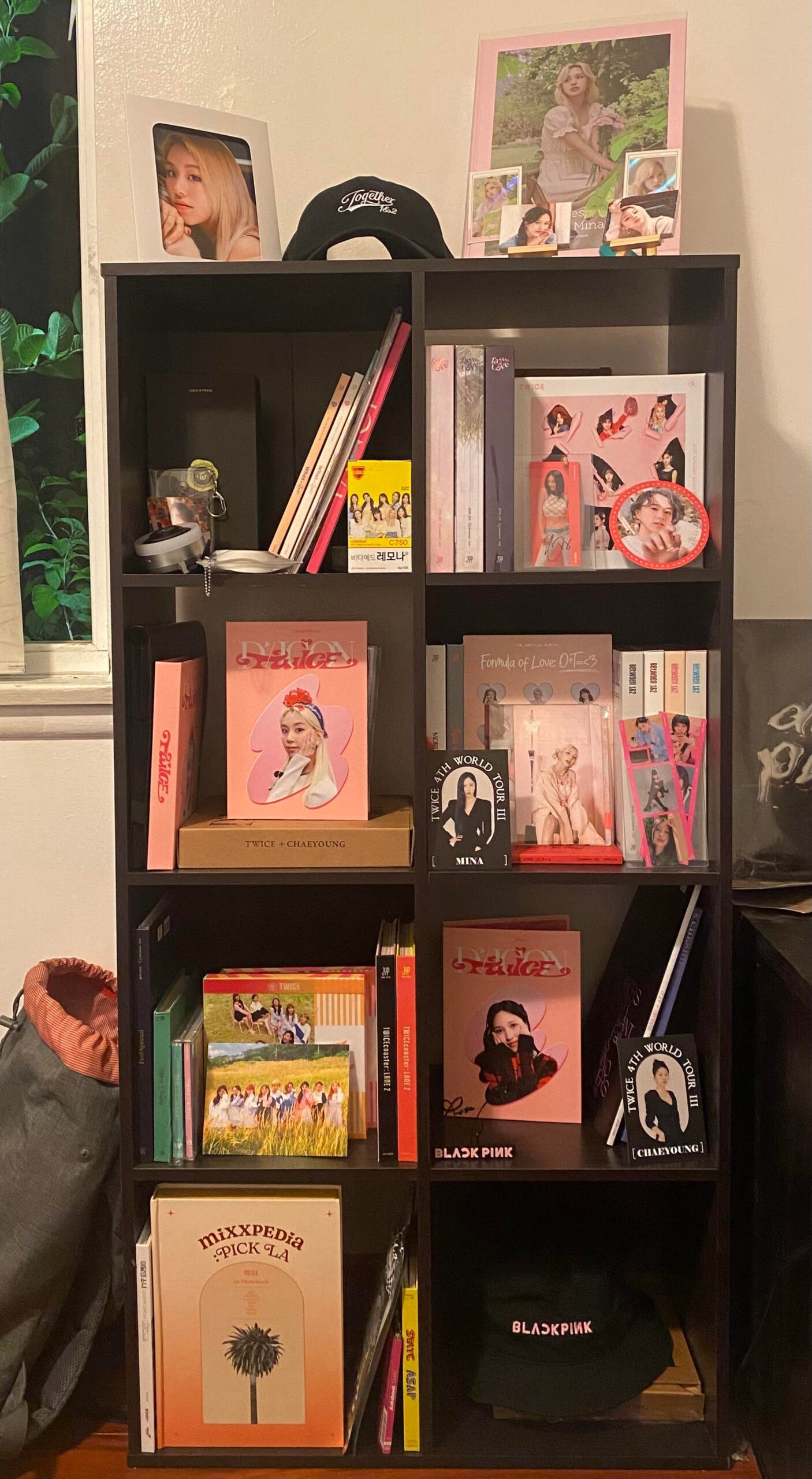 7 month Once collection + misc JYP merch & other albums - PTKOREA