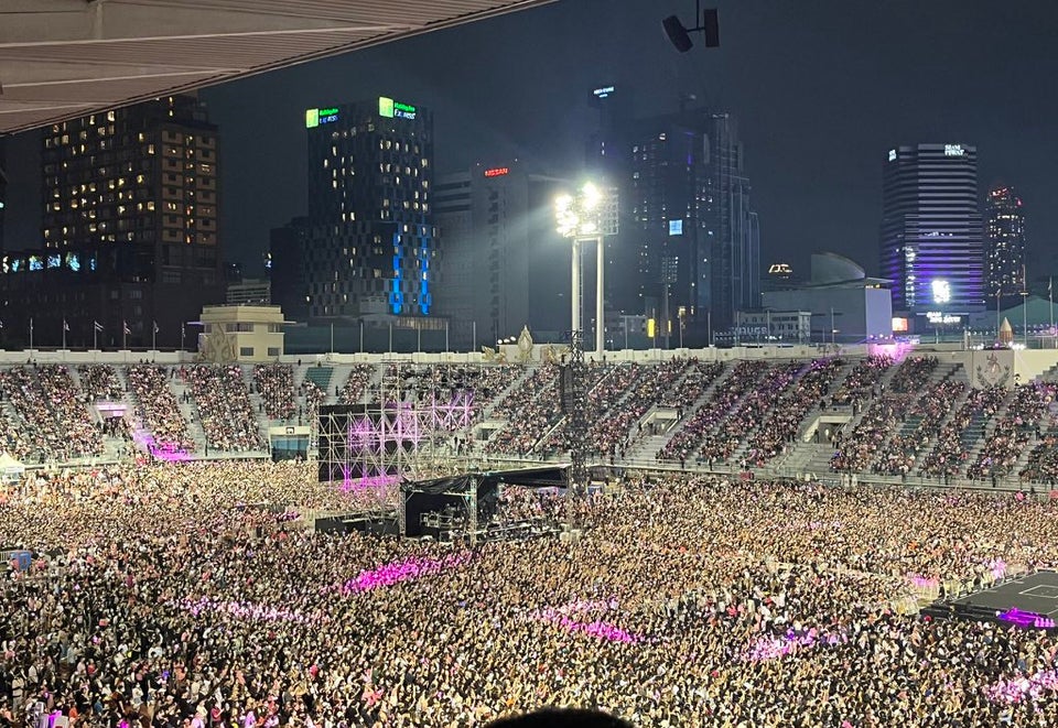 230107 Born Pink crowd in BANGKOK! Blackpink's first stadium stop in ...