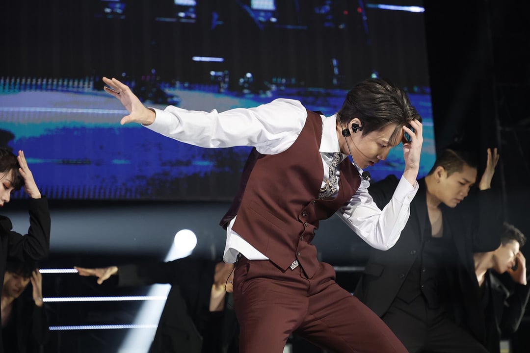 230201 SMTOWN Global Twitter Update with Kai: "KAI’s first solo live ...