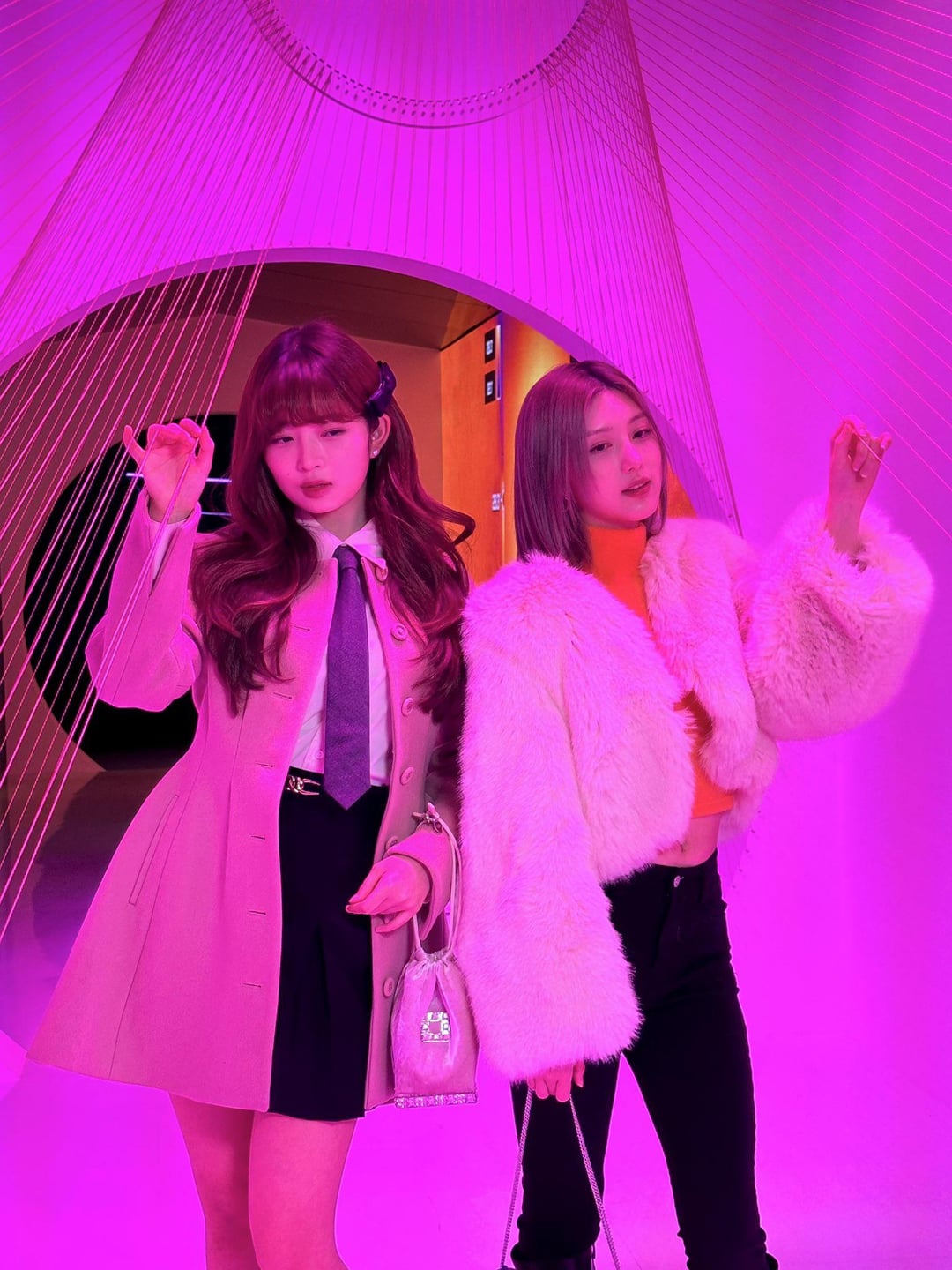 230206 IVE Twitter Update with Gaeul & Rei - PTKOREA