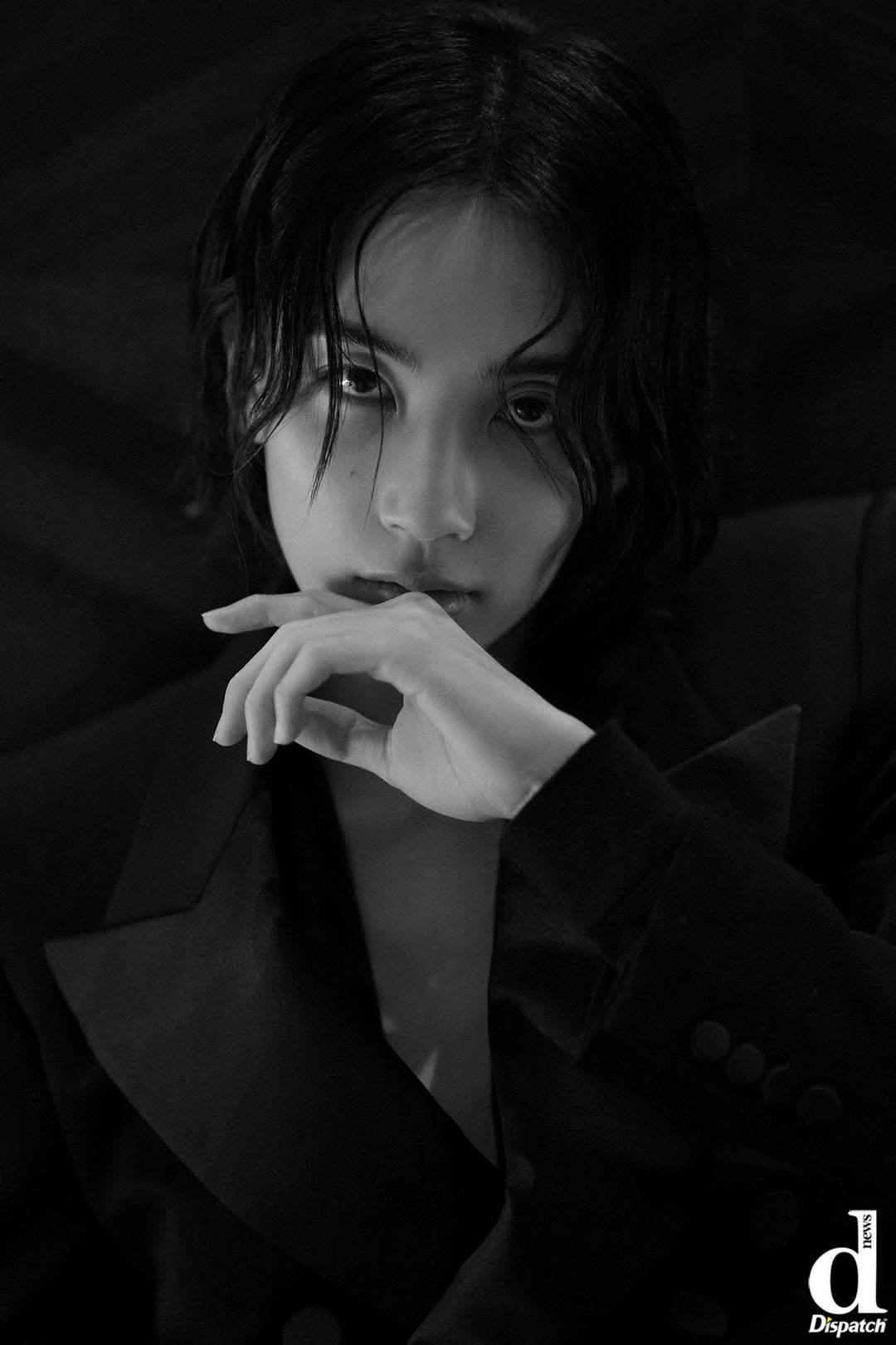 230214 Jeonghan at Paris Fashion Week for SAINT LAURENT (HD photos by ...