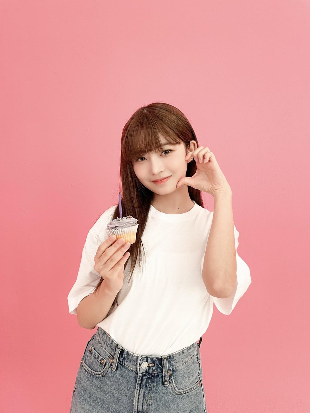 230203 IVE Official Twitter Update with Rei - Happy Rei Day (YouTube ...