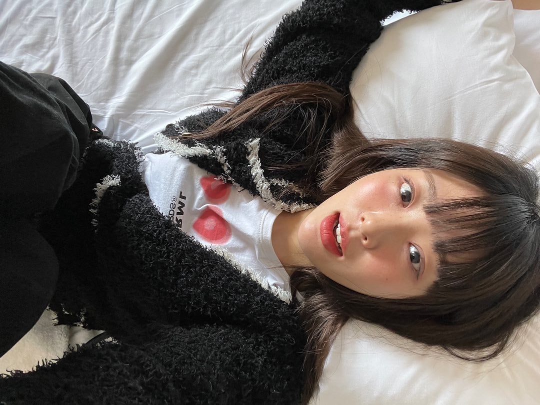 Yves (first IG post) - PTKOREA