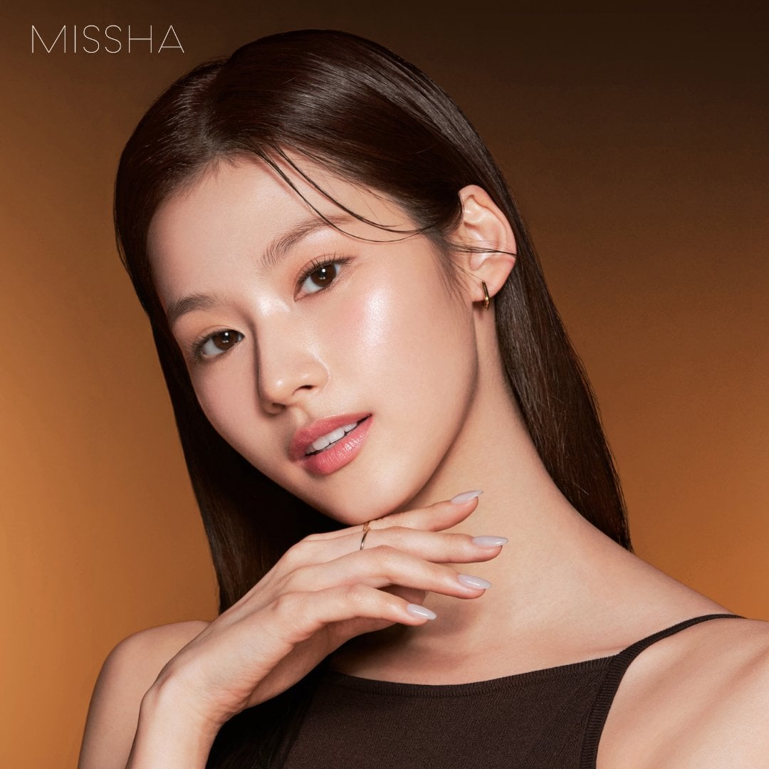 230313 MISSHA JAPAN Twitter Update - / Misha's new muse is... This is ...