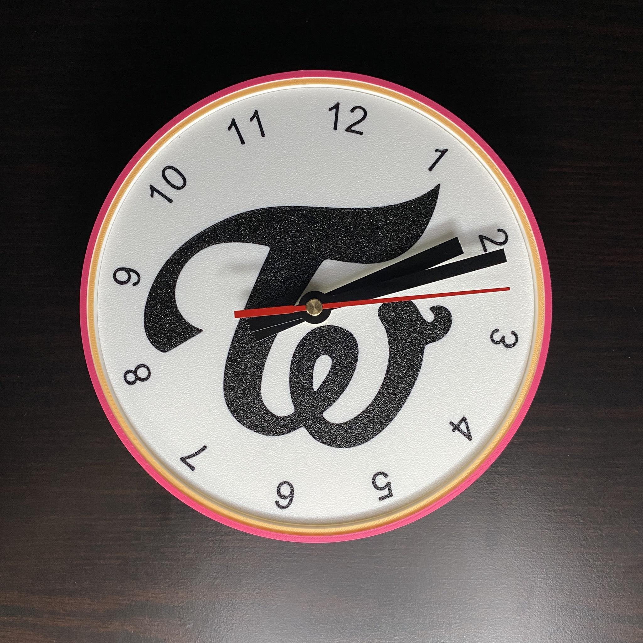 I made a Twice logo clock! (3D Printed) Turn on sound for the vid ...