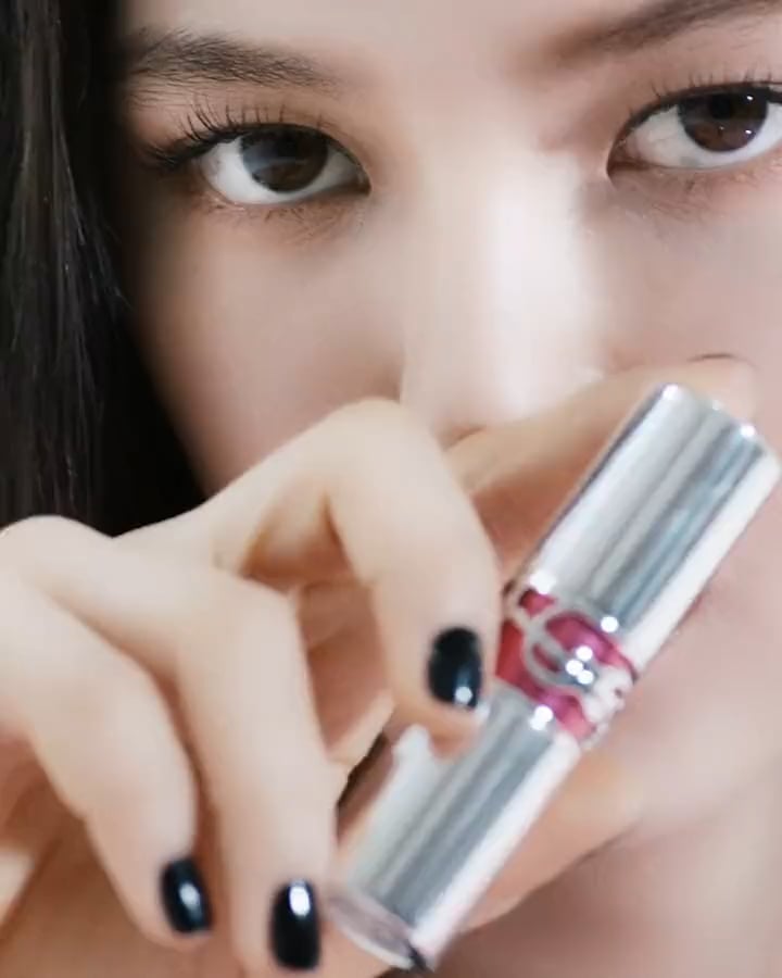 230313 Vogue Korea Twitter Update: Danielle announced as YSL Beauty's ...