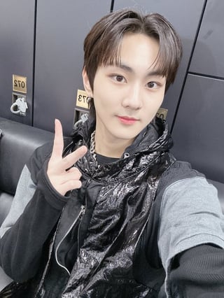 230305 Weverse: Jungwon - PTKOREA