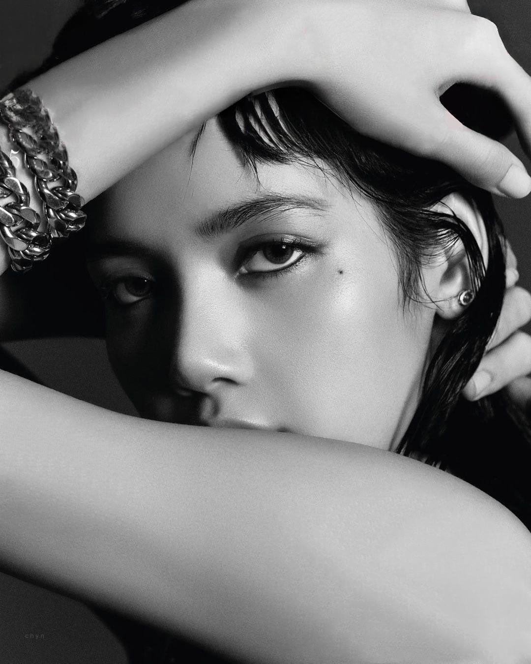 230313 Lisa IG Profile Photo Update - PTKOREA