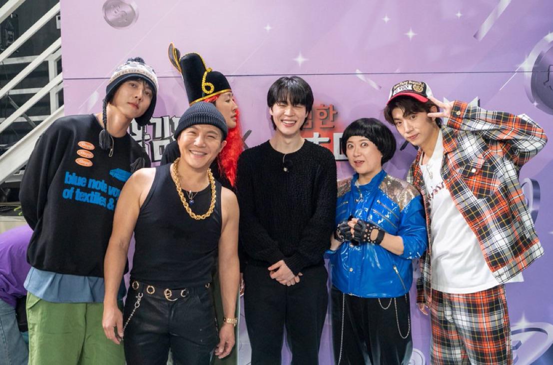 [KMedia] Jimin with the cast of “Beat Coin” - 220323 - PTKOREA