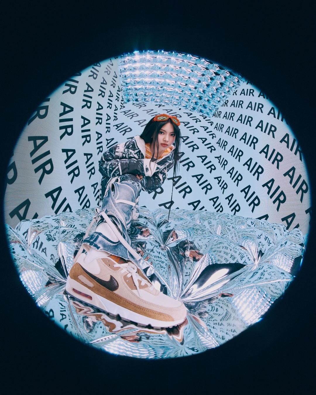 230303 VOGUE Korea Instagram Update: NewJeans x Nike Seoul for Nike Air Max (additional photos ...