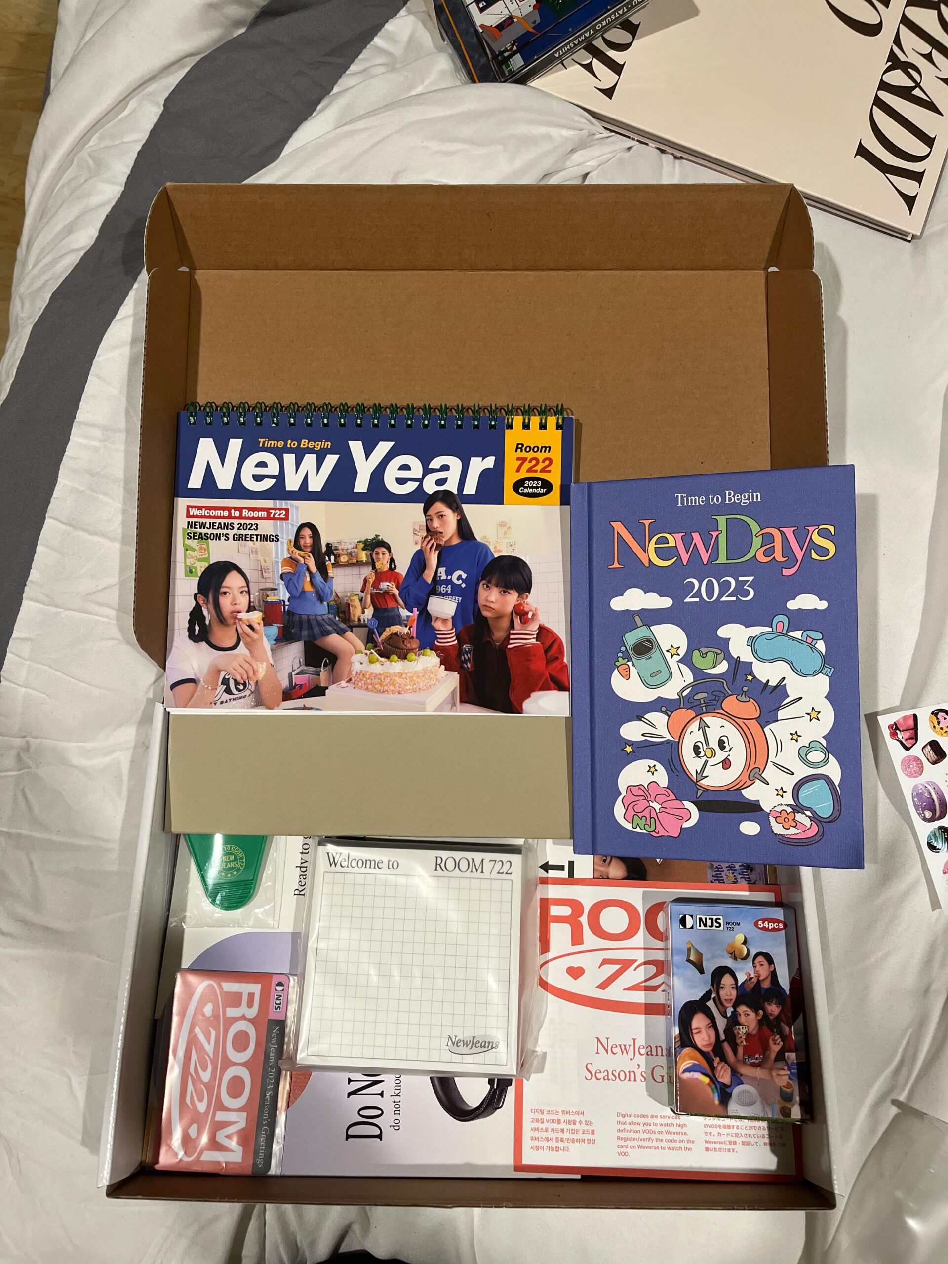 230330 - Do you preserve the functional inclusions in kpop albums or do ...