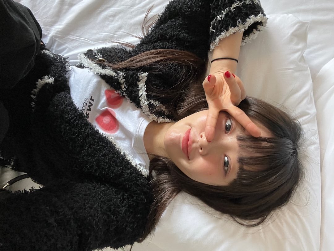 Yves (first IG post) - PTKOREA