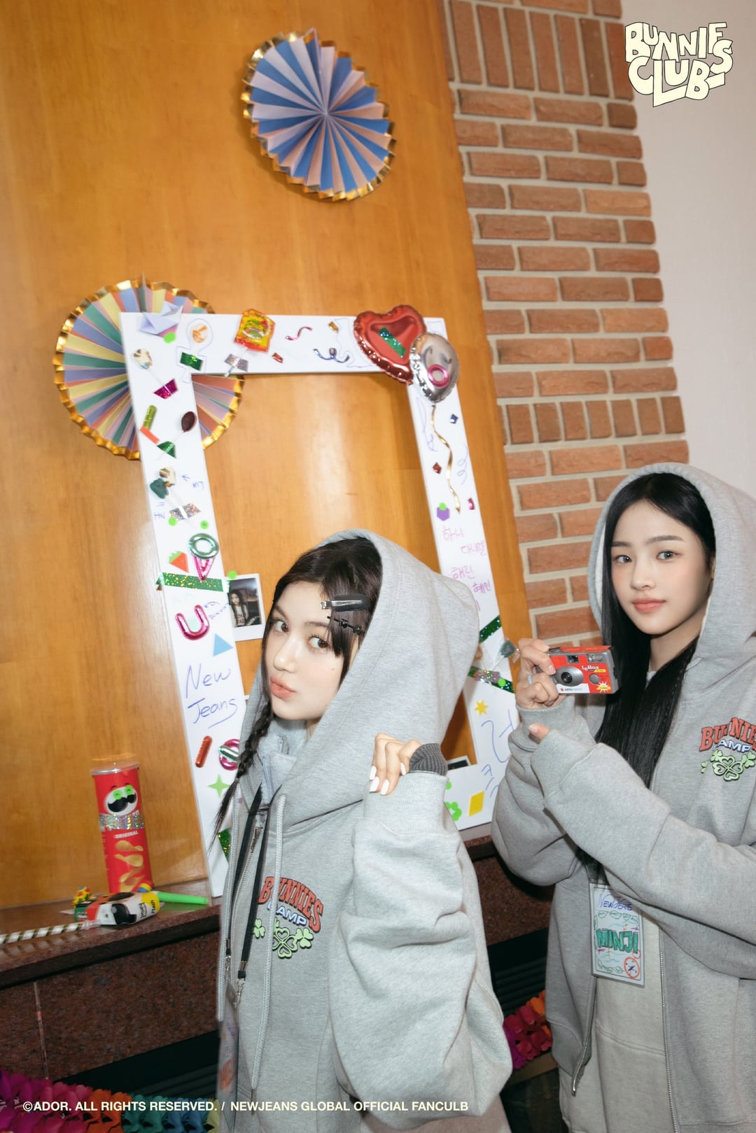 230526 Bunnies Club Photos Update with NewJeans - PTKOREA