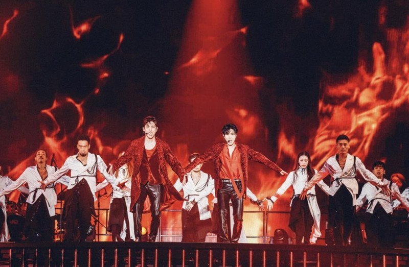 TVXQ's 30th Concert at Tokyo Dome Sets New Record for Foreign Artists ...