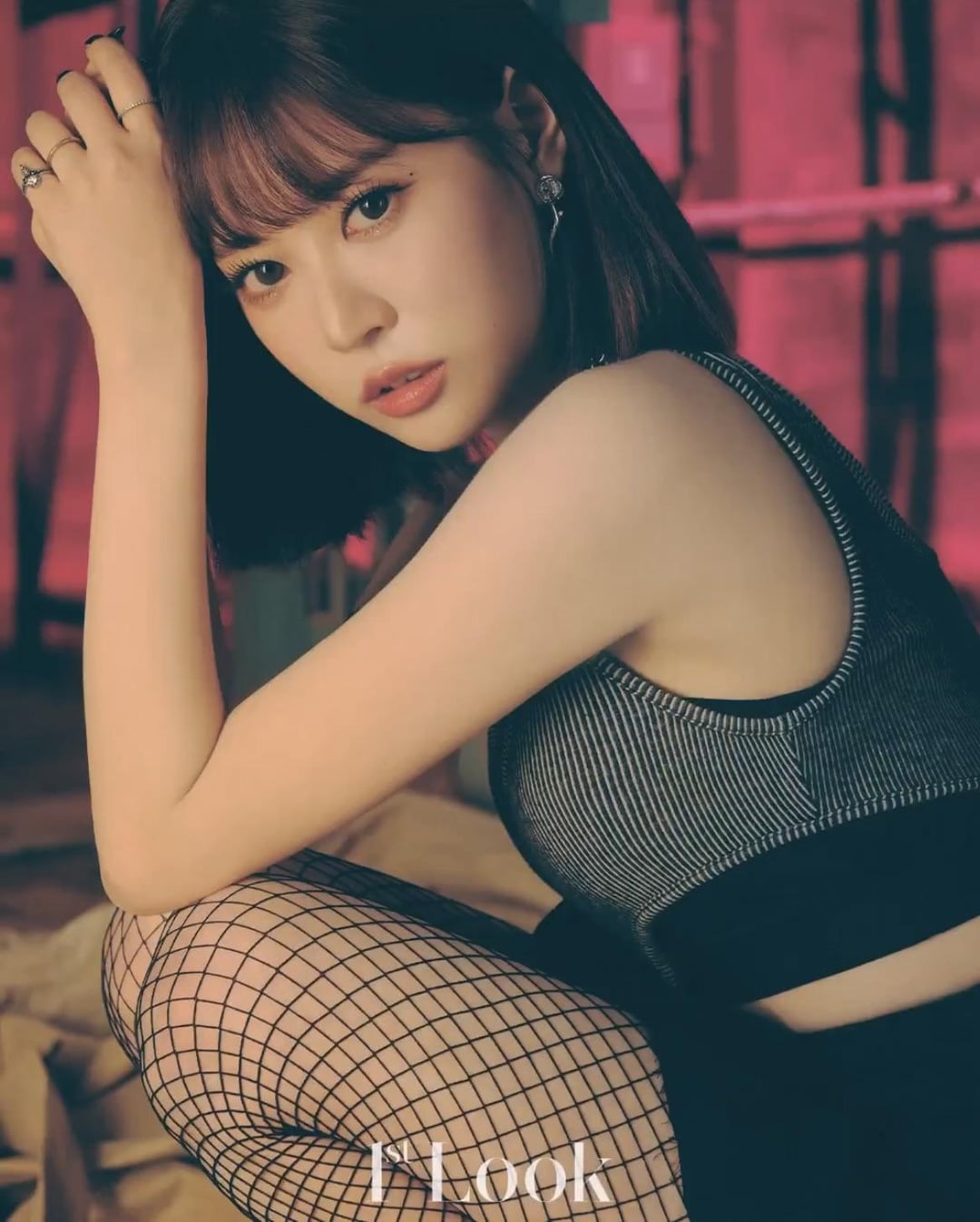 Mnet Queendom Puzzle (Cherry Bullet Bora & Chaerin, H1-KEY Riina & Hwiseo, Dohwa (AOA), CLC ...