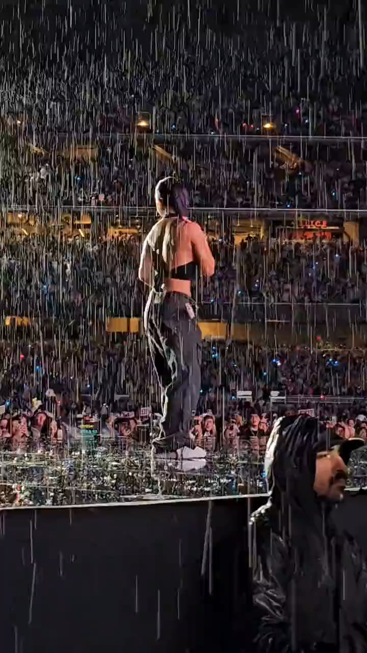 230710 - Jihyo dancing in the rain (with a little choreo spoiler for ...