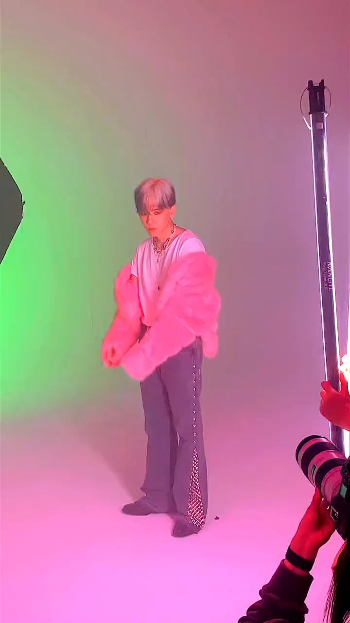 230715 EXO Instagram Update: “We look cool〰️😎👍” - PTKOREA