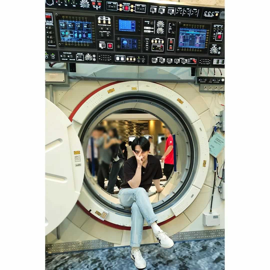 230722 sm_actist Instagram Update with D.O | Special pop-up zone for ...