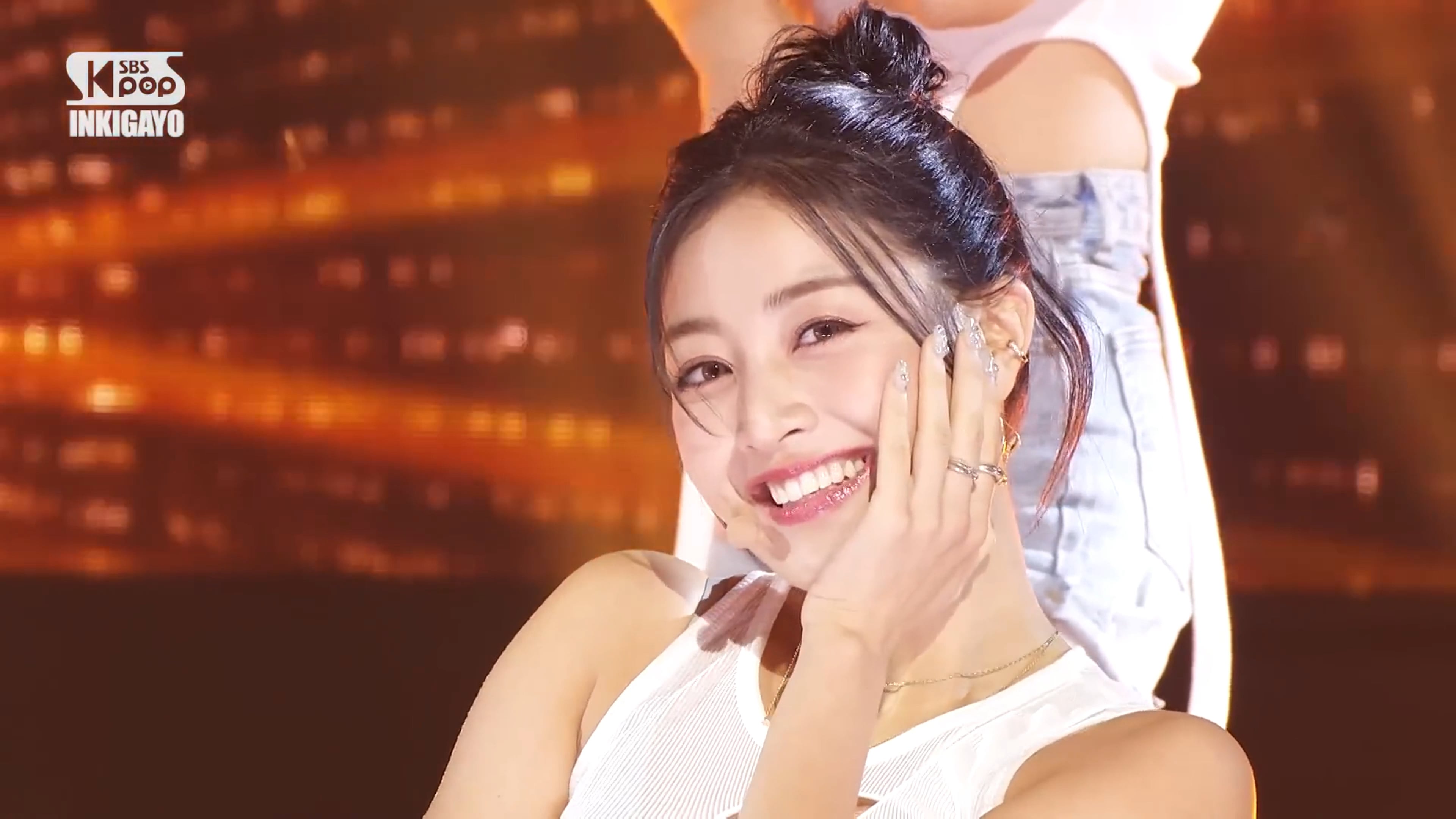 Jihyo's Final Zone Performance Ending Fairy - PTKOREA