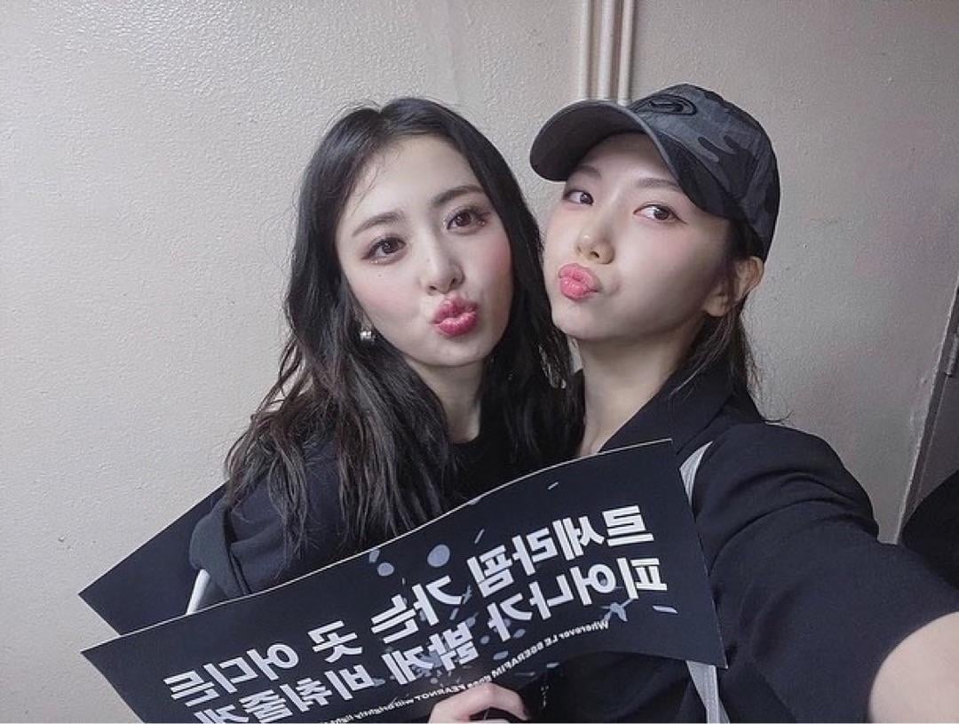 230818 Lee Gaeun Instagram Update with Huh Yunjin - PTKOREA