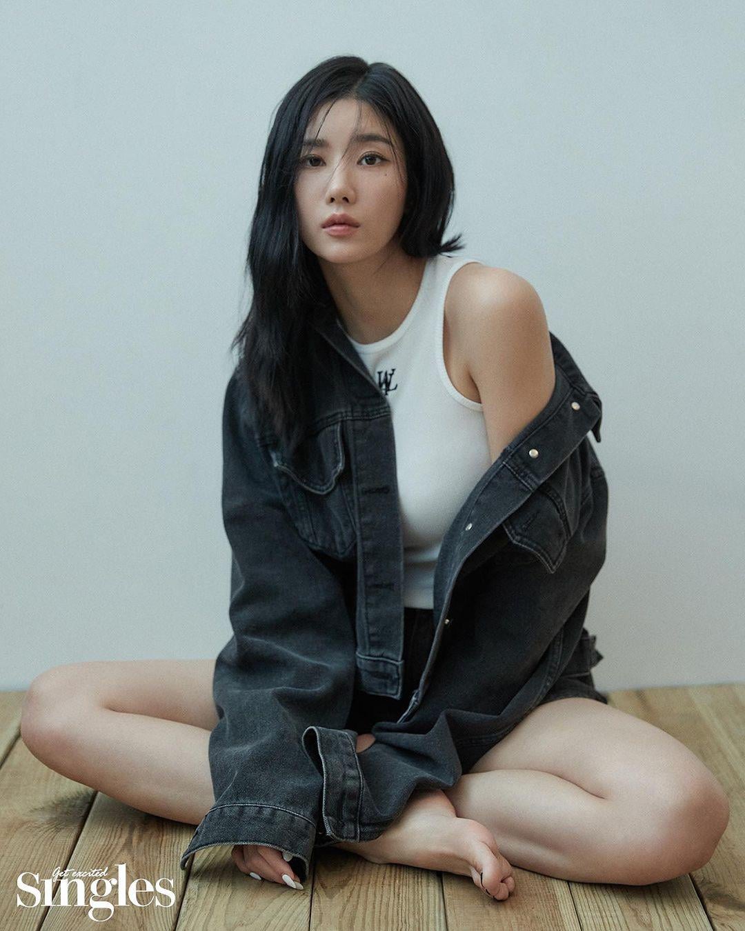 Kwon Eunbi - Singles Korea Magazine (Pictorial Preview #1 - September 2023 Issue) - PTKOREA