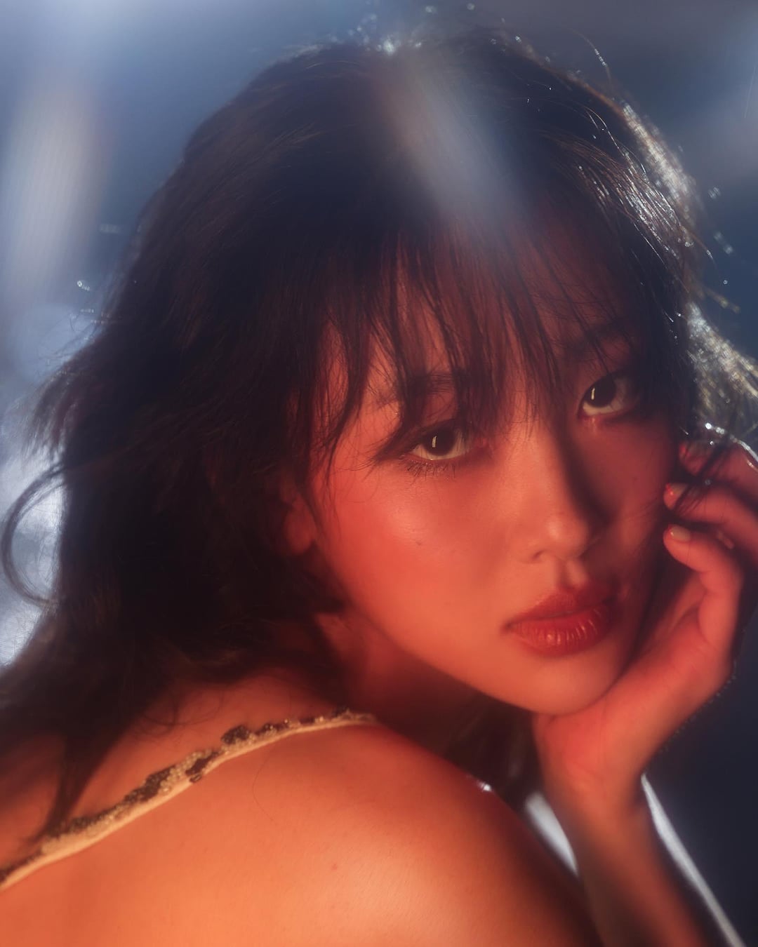 Yves (LOONA) - Yves x Mugunghwa Sonyeo (Collaborative Photoshoot Images ...