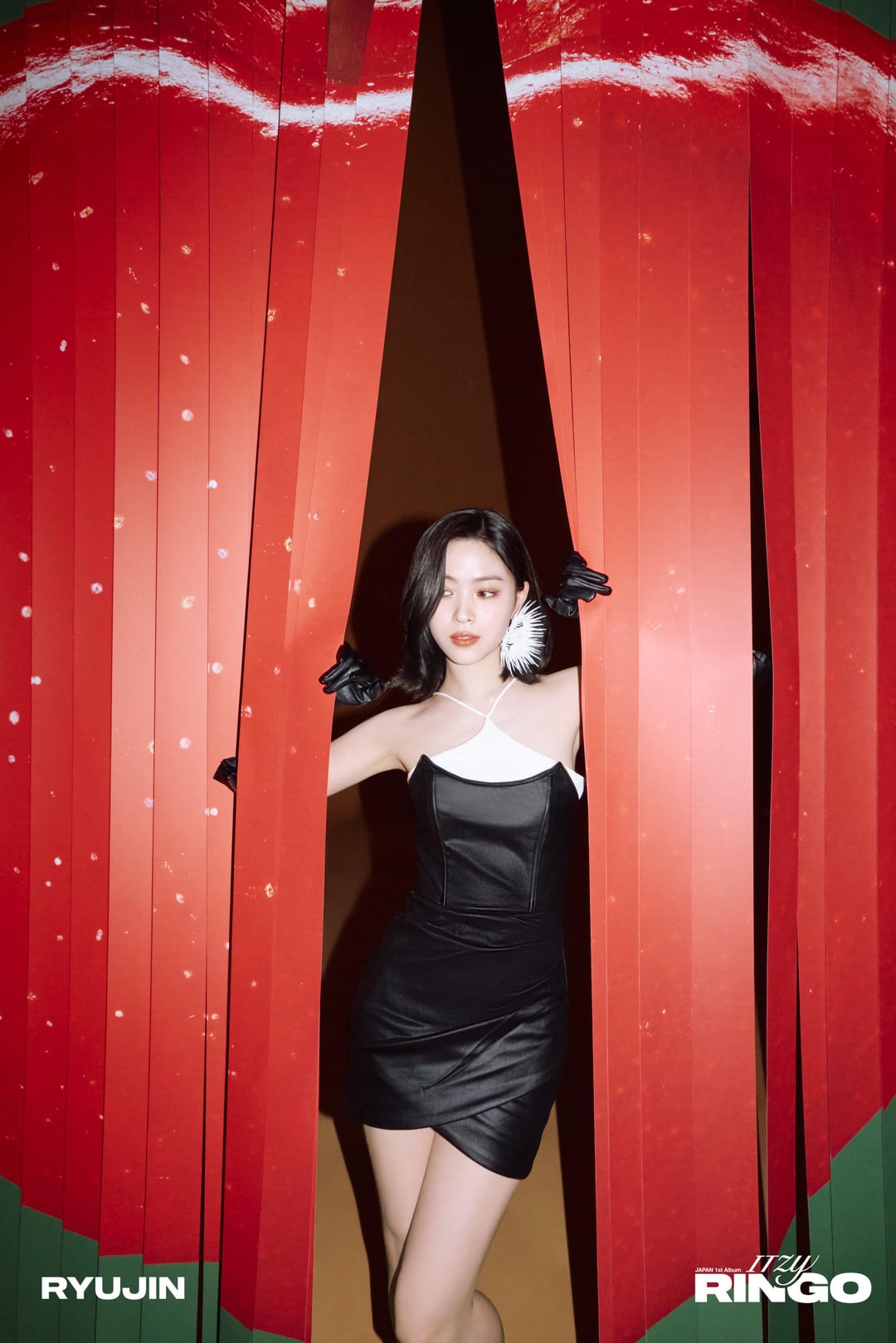 ITZY - Japan 1st Album: RINGO (Teaser Photo Other Cuts - Ryujin ...