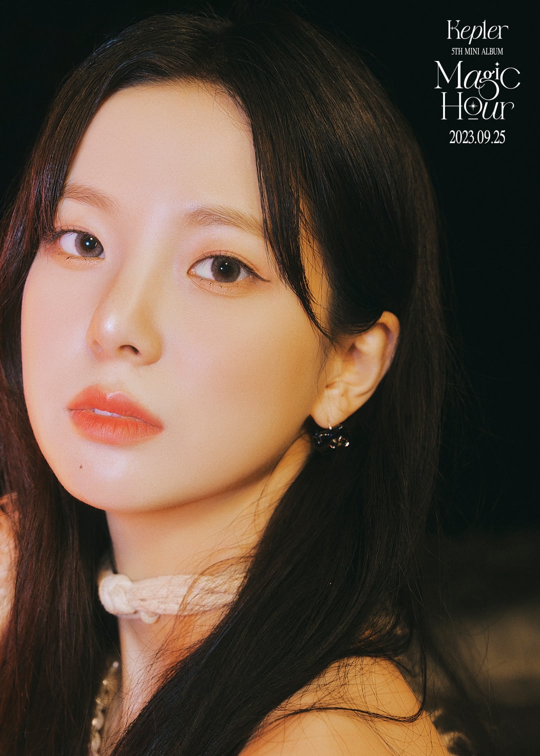 Kep1er - The 5th Mini Album: Magic Hour (Concept Photo - MOONLIGHTED Ver.) - PTKOREA