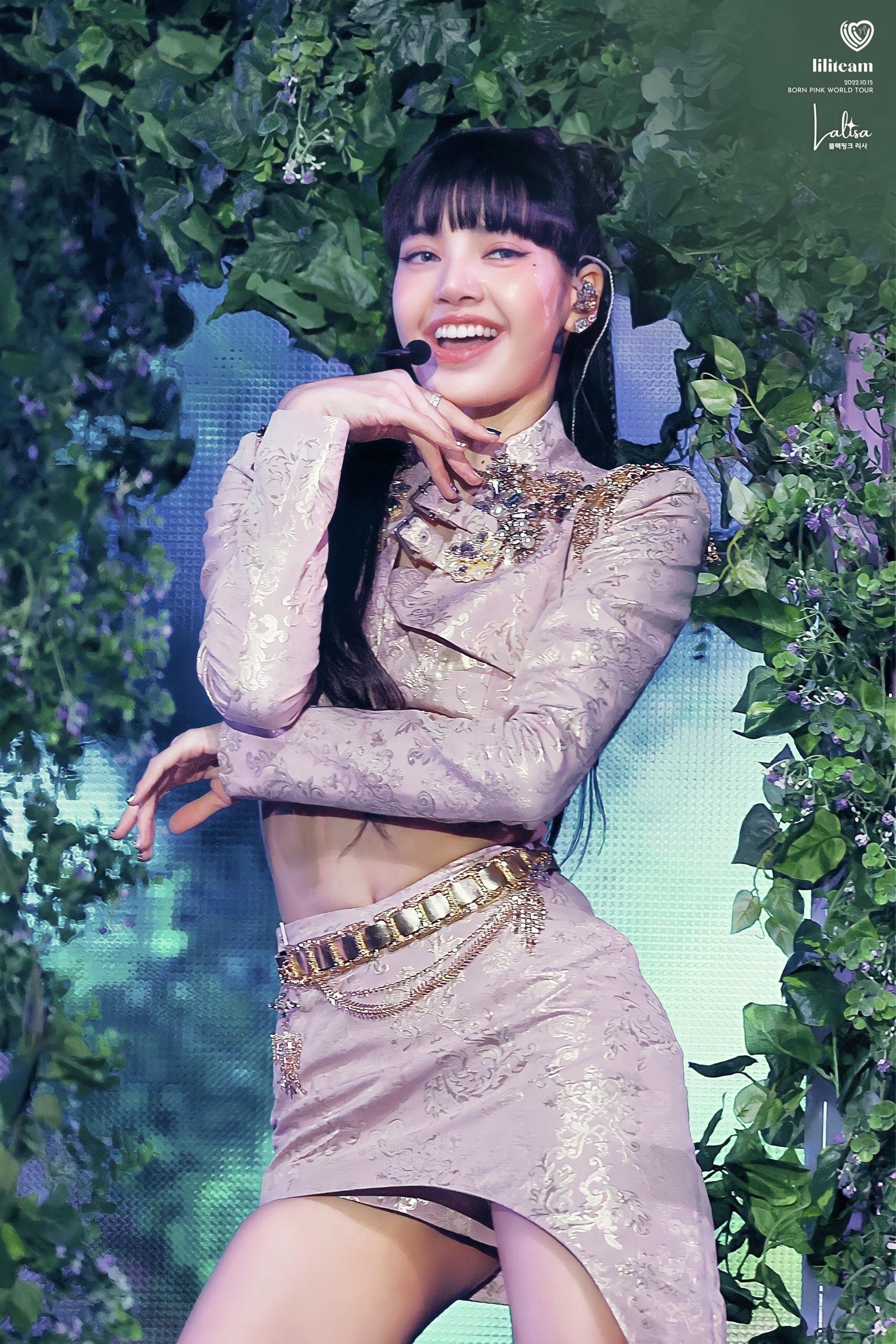 221016 Lisa - PTKOREA