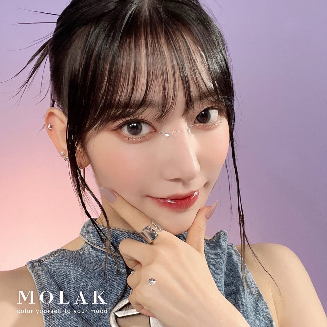 231006 MOLAK Instagram Update with Miyawaki Sakura - PTKOREA