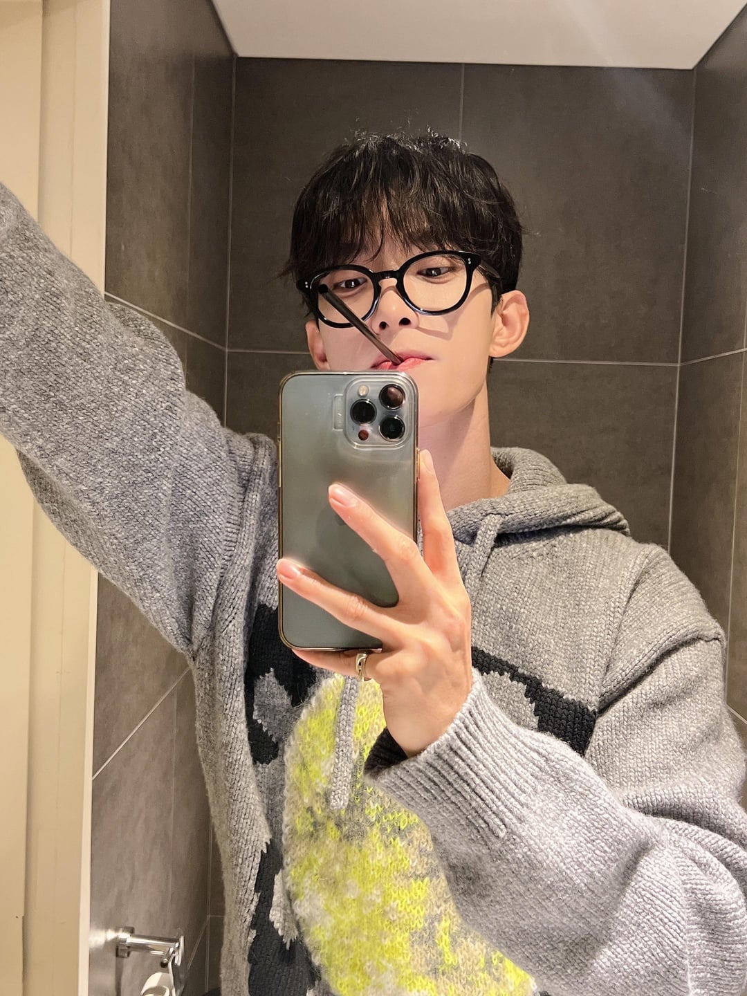 230124 DK Weverse Update (2) (with Joshua) - PTKOREA