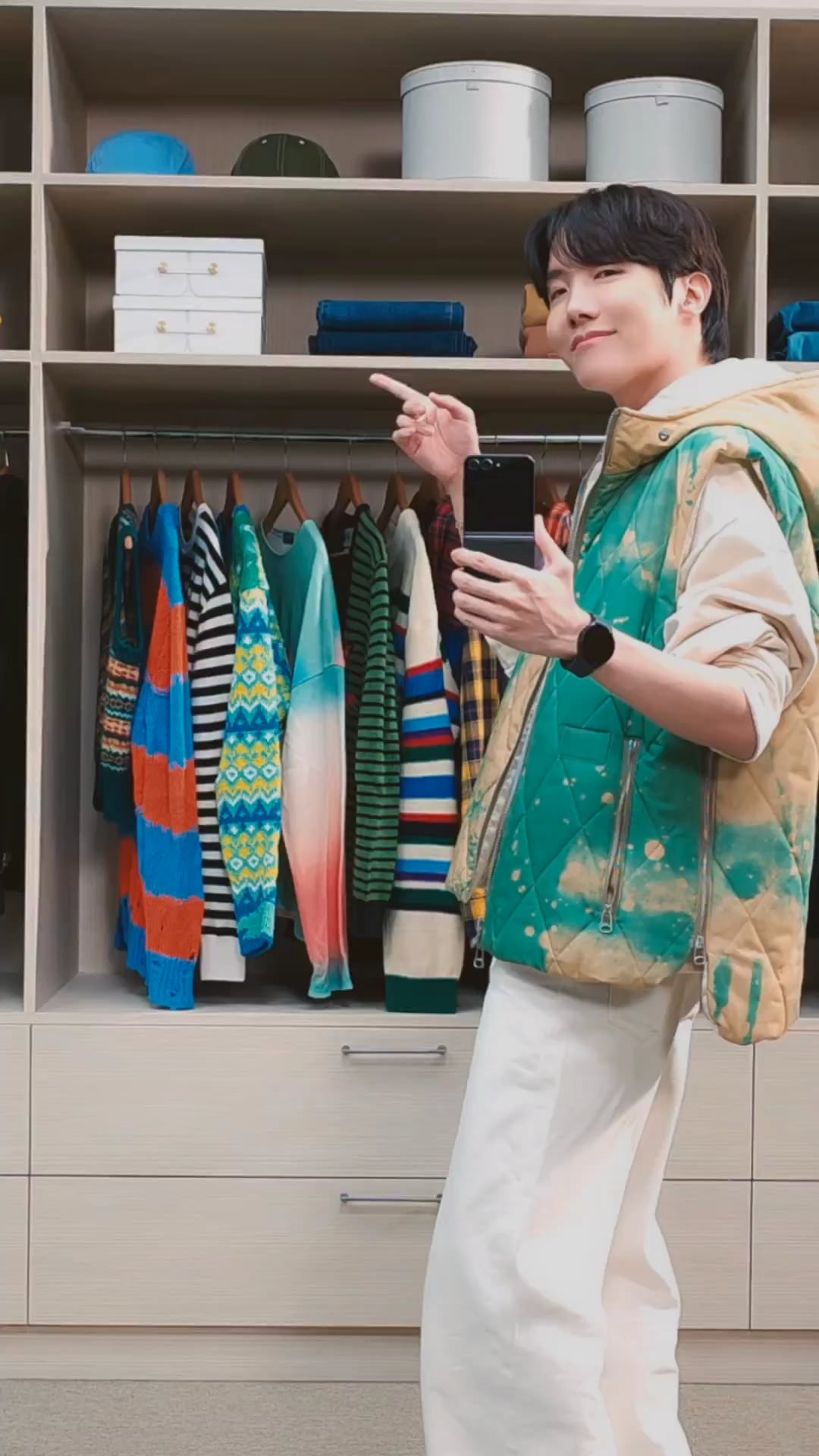 Samsung Mobile IG Reel feat. Hobi - 071023 - PTKOREA