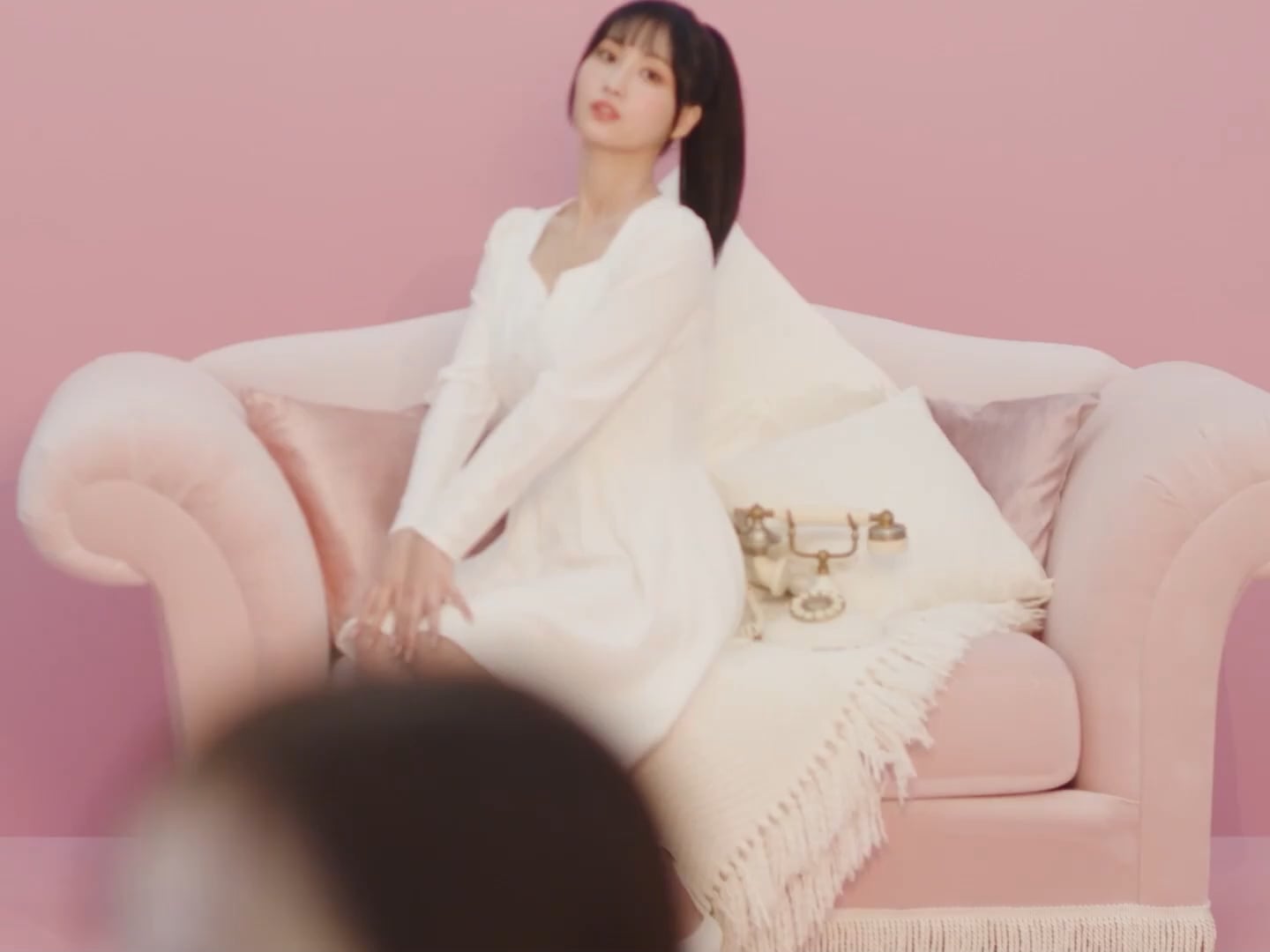 Momo in white - PTKOREA