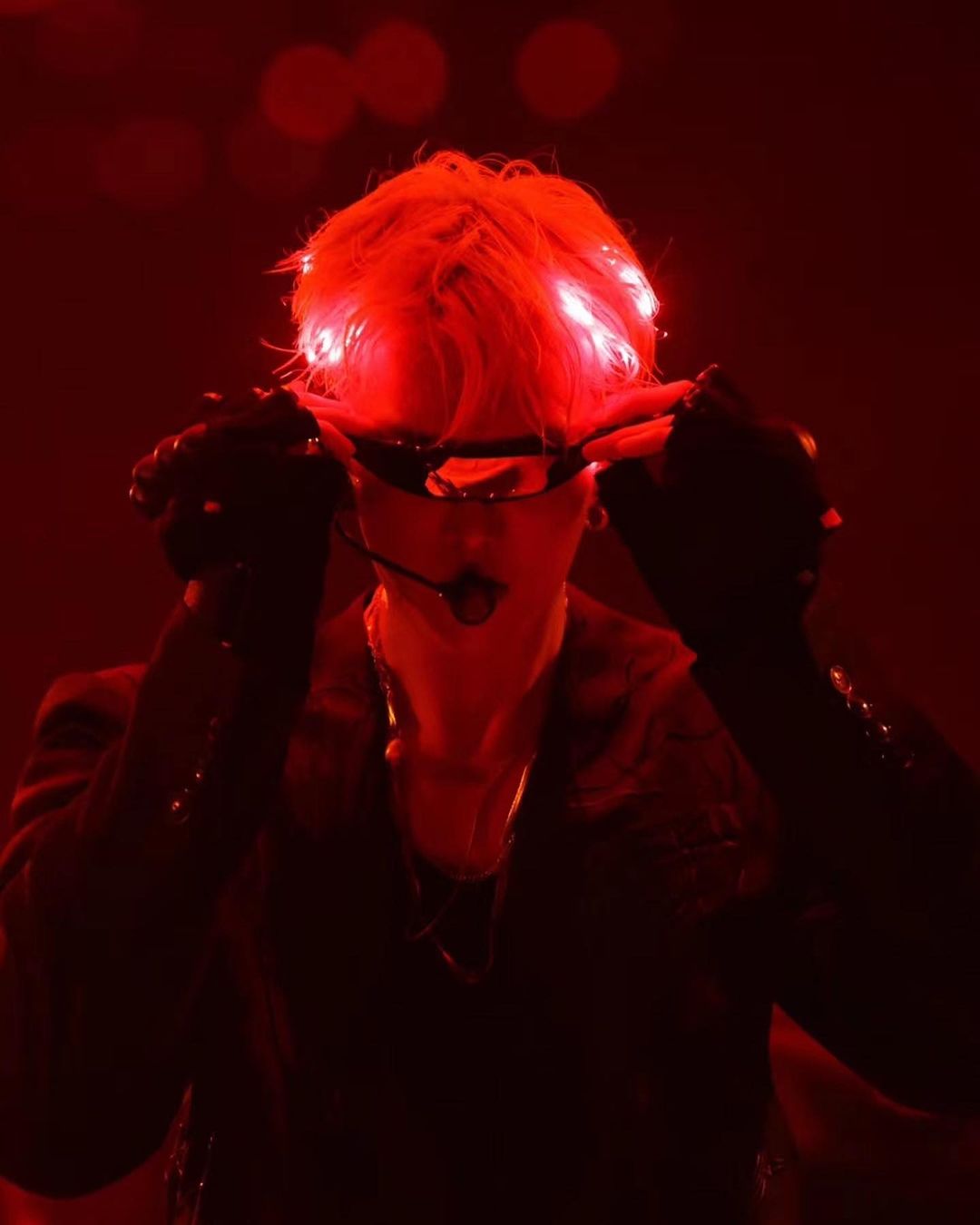 231111 Lay Instagram Update: "Watch out for Layser🔥 " - PTKOREA