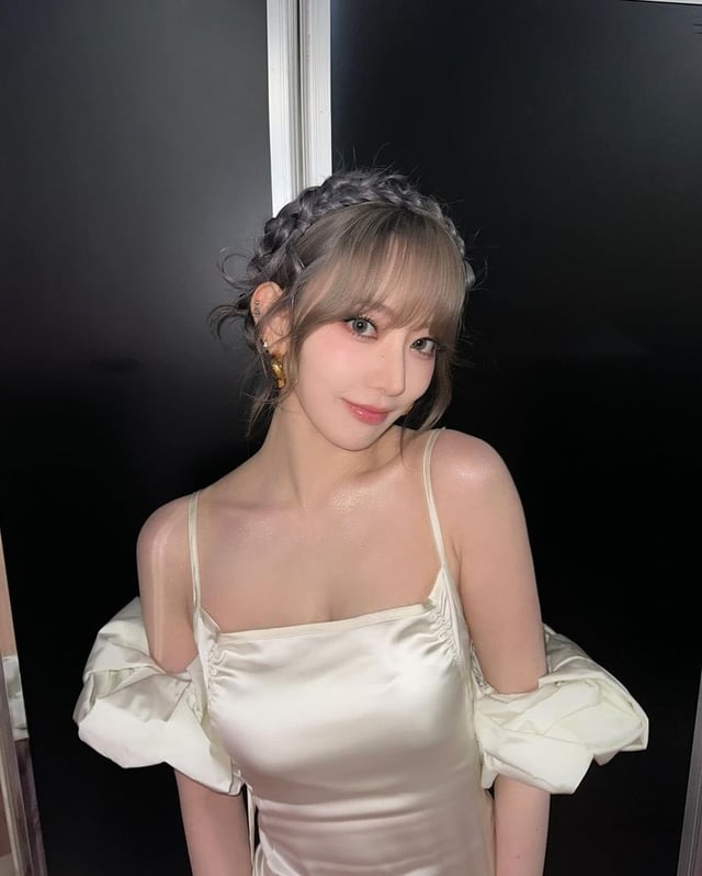 231130 Miyawaki Sakura Instagram Update - PTKOREA