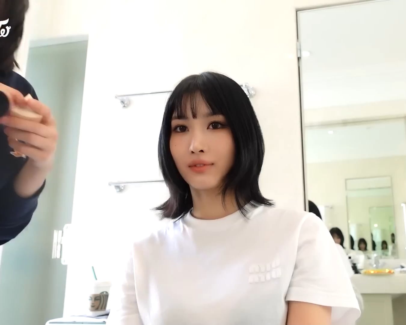 Momo getting closer to the camera and smiling - PTKOREA