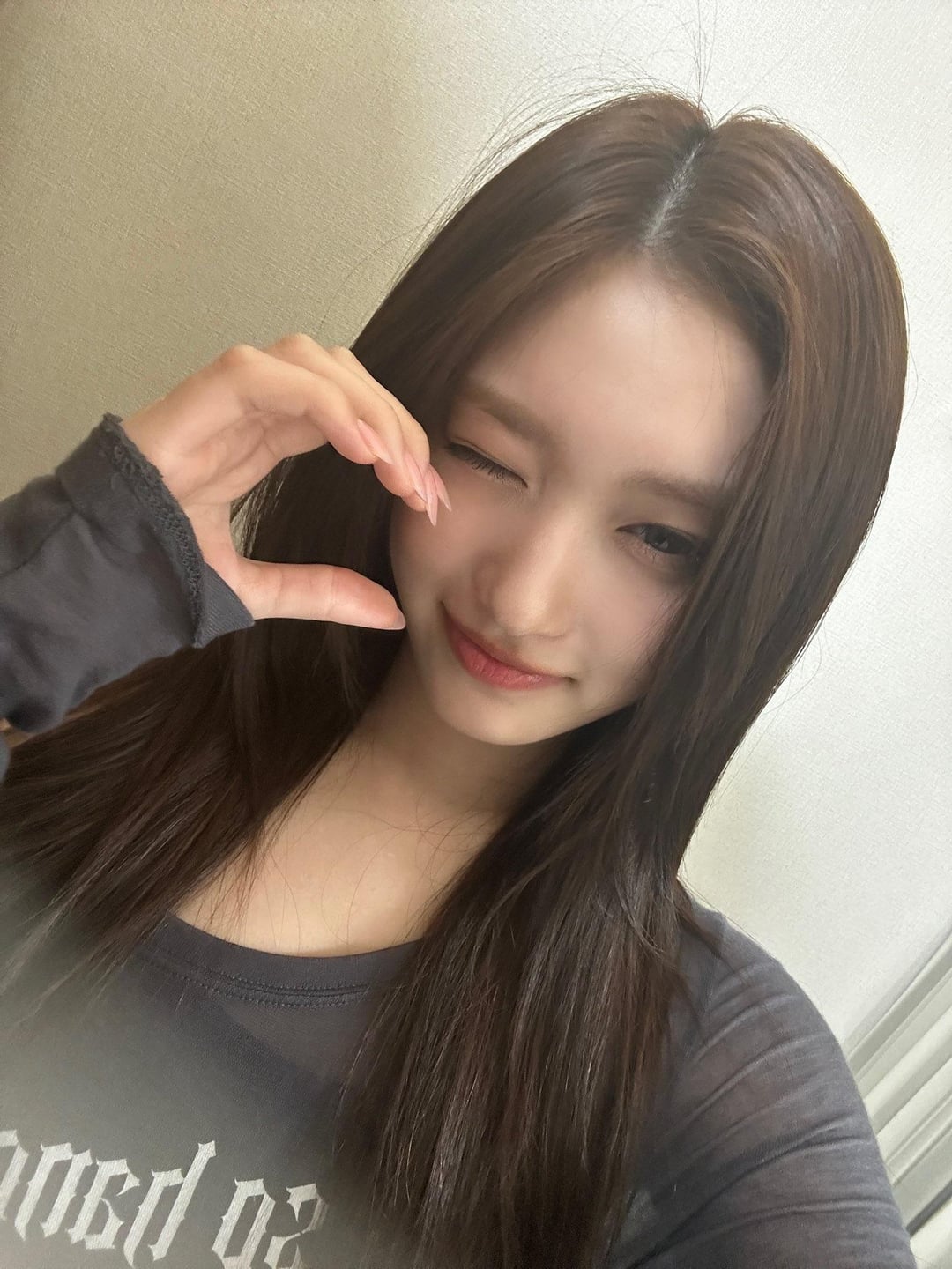 231106 IVE Official Japan Twitter Update with Leeseo - PTKOREA