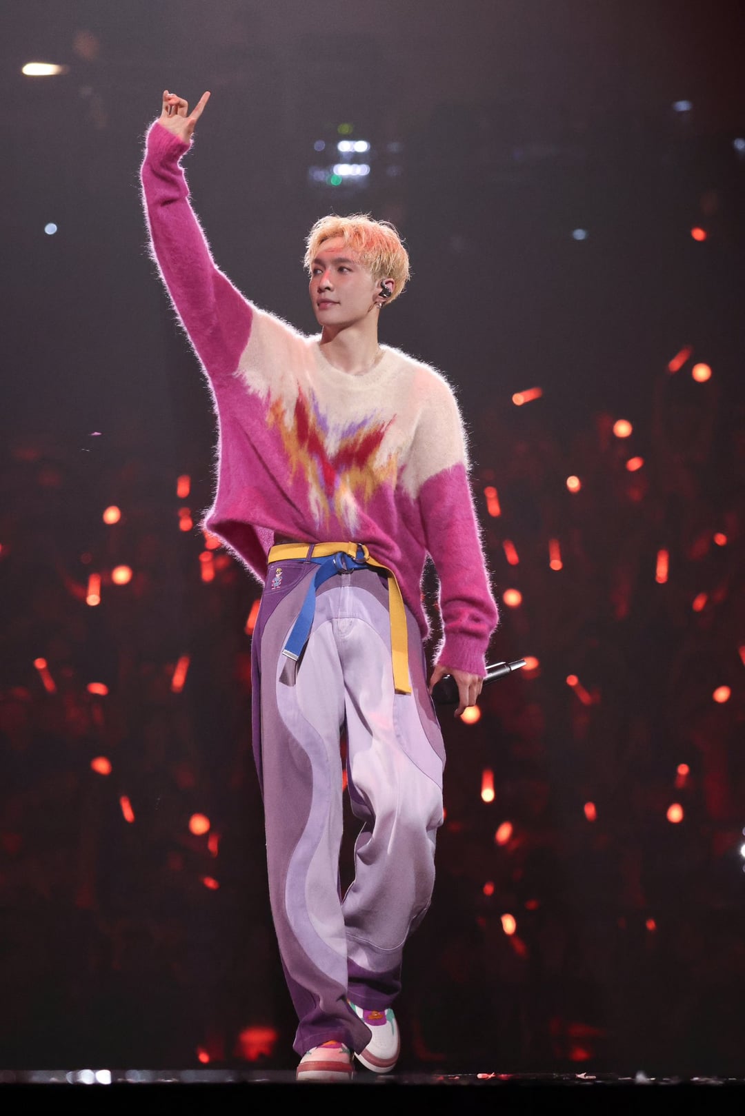 231112 Lay Studio Twitter Update: "2023 GRANDLINE·BOUNDLESS Tour in Guangzhou, China! Capture ...