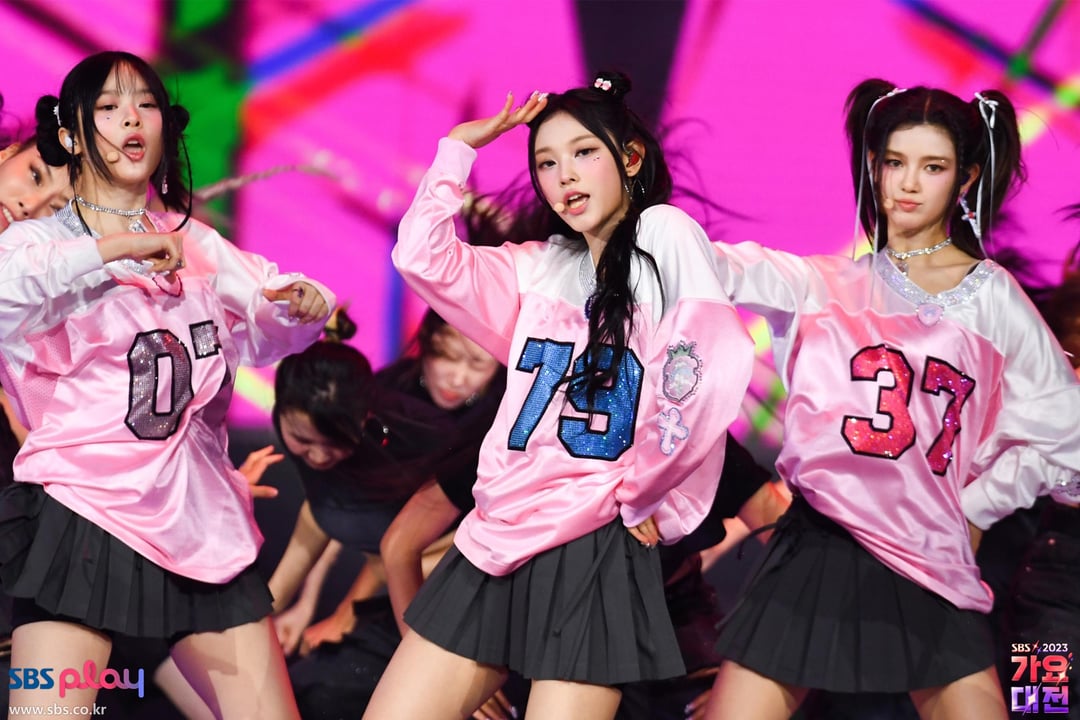 231225 SBS play: NewJeans @ Gayo Daejeon On-Stage Photos - PTKOREA