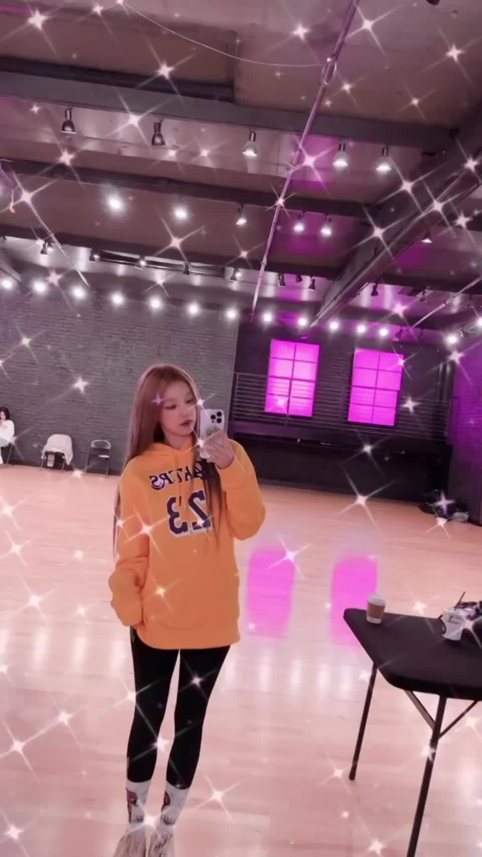 231202 Yuqi Instagram Story - PTKOREA