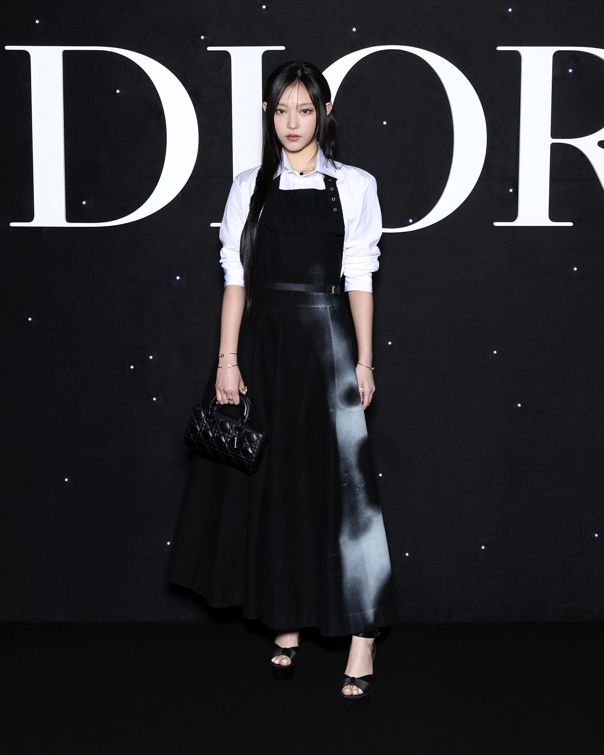 240121 Dior Twitter Update with Haerin - PTKOREA