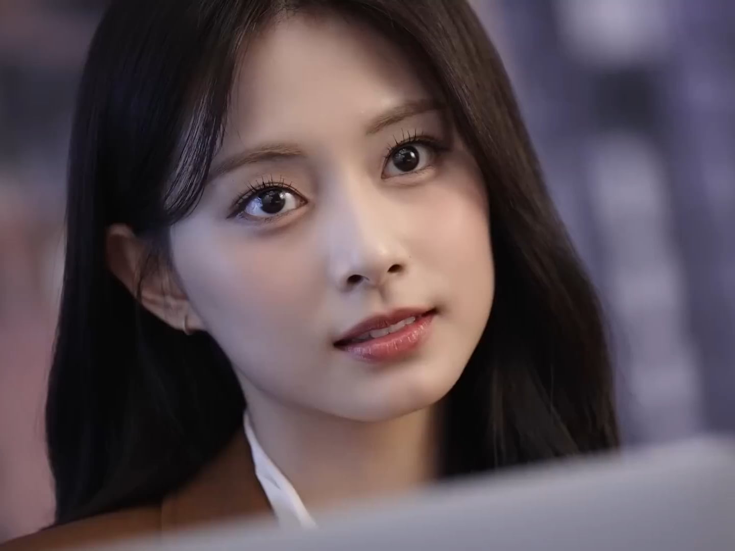 231218 - Tzuyu's close-ups aren't for the faint of heart - PTKOREA